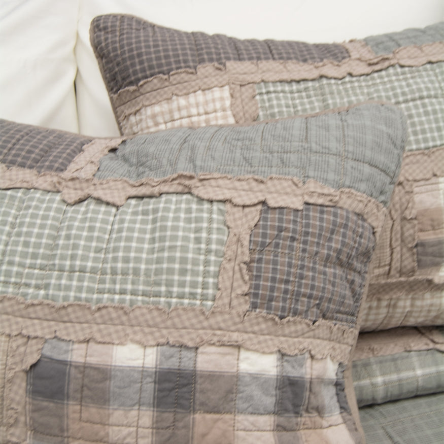 Smoky Cobblestone Pieced King Quilted Combo with 2 Standard Shams ...